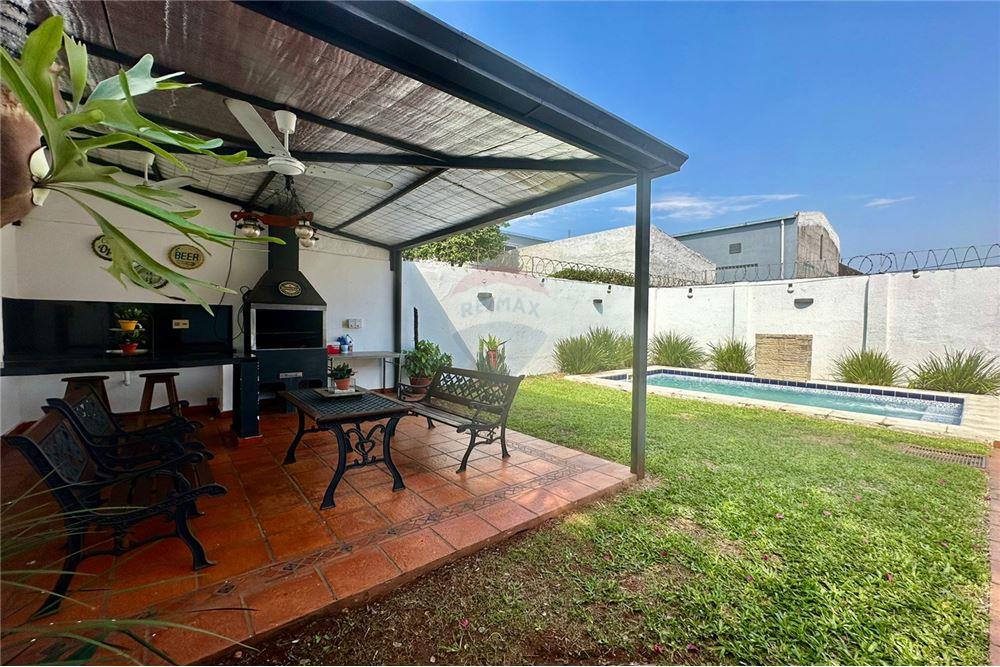 ALQUILO HERMOSA CASA SEMI AMOBLADA EN LAMBARE. Ref #Y5D9C1 - infocasas.com.py