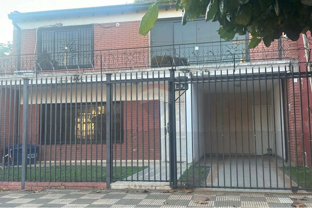 ALQUILO CASA EN ASUNCIÓN BARRIO SAN VICENTE . Ref #YDD3B2