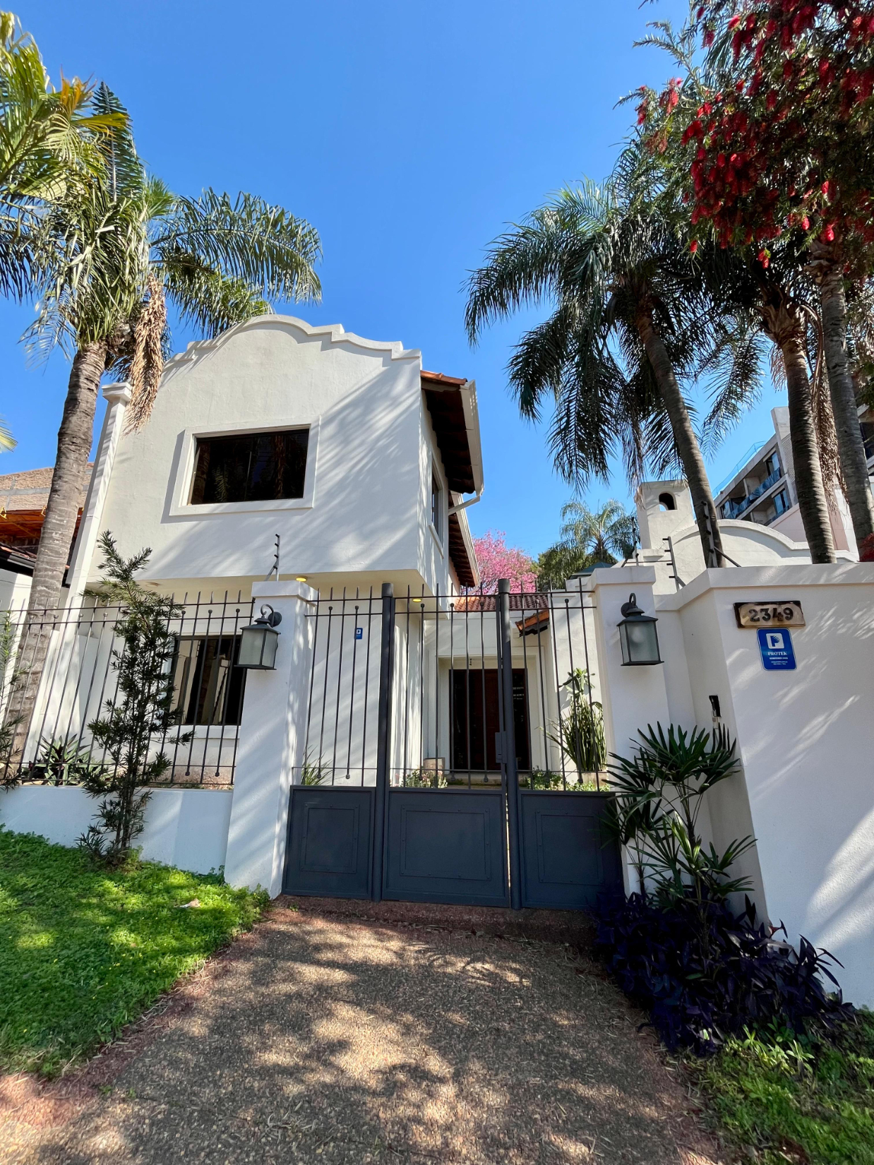 ALQUILO HERMOSA CASA, ZONA MOLAS LÓPEZ. Ref #H4EA15