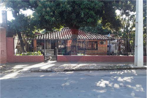 Casa - Venta - Paraguay Central Luque. Ref #REF8FB - infocasas.com.py