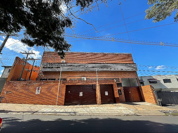 Alquilo depósito con oficinas en zona Mercado 4. Ref #KAFDD2 - infocasas.com.py