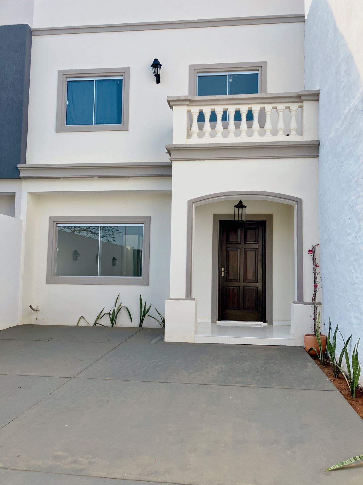 VENDO HERMOSO DUPLEX ESTILO TOSCANO EN CUARTO BARRIO. Ref #H41B9A ...