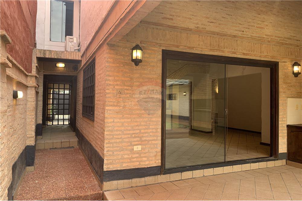 ALQUILO CASA EN MBURUCUYA . Ref #V64CB8 - infocasas.com.py