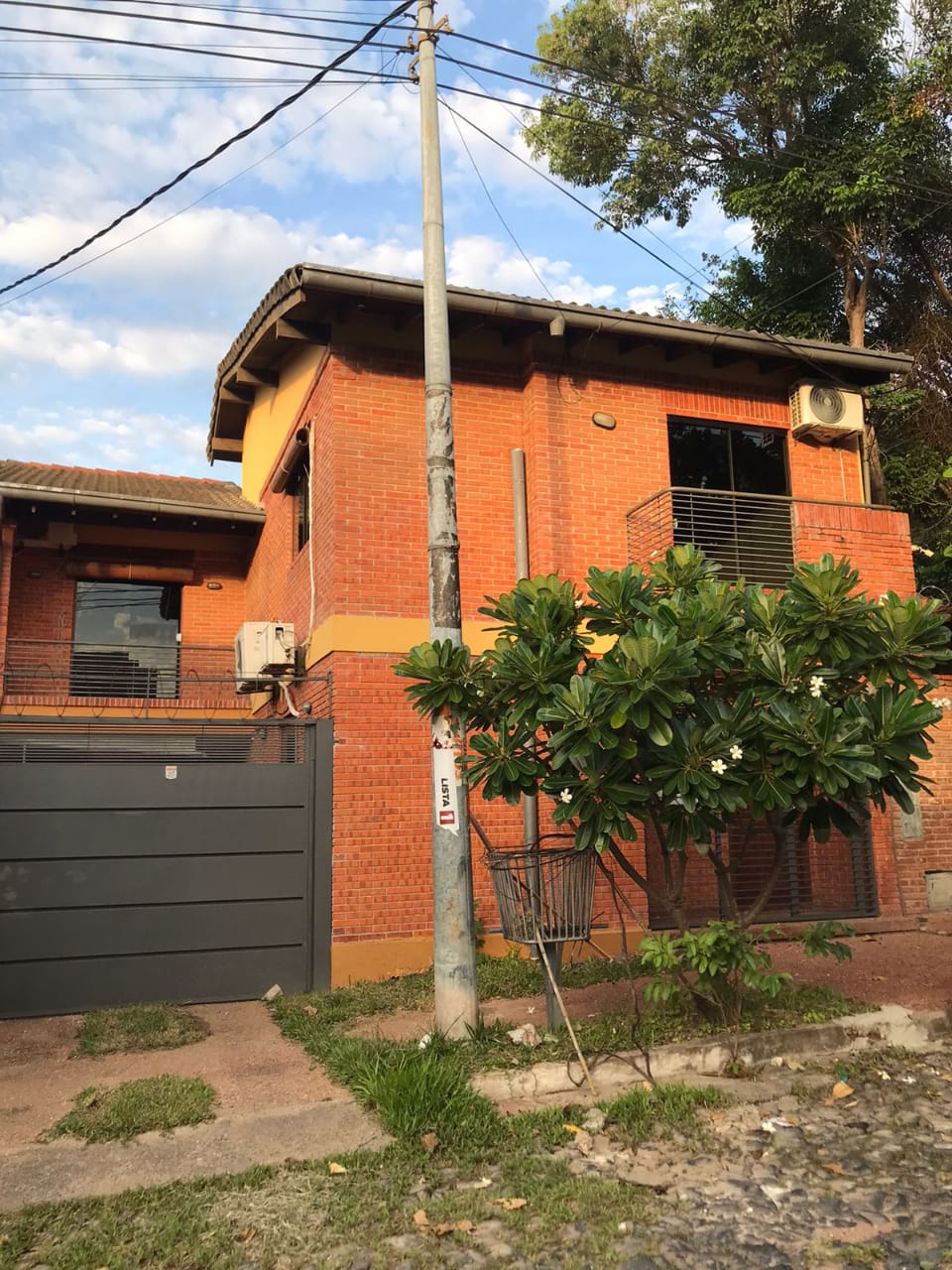 ALQUILO DUPLEX ZONA BARRIO JARA. Ref #V106B5 - infocasas.com.py