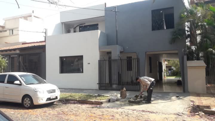 Alquilo Casa De 4 Hab. En Barrio Jara Z/ Univ Americana. Ref #U9A64F - infocasas.com.py
