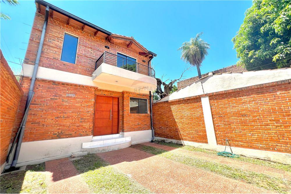 ALQUILO DUPLEX CON AMPLIO PATIO EN SAN VICENTE. Ref #I8780F - infocasas.com.py