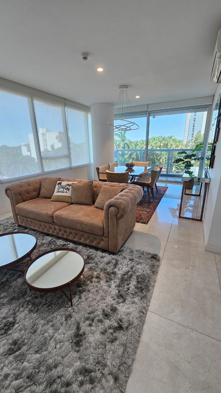 Alquilo Amplio Dpto de Lujo de 2 Habit. Edificio Eminent. Ref #G45FB6 - infocasas.com.py