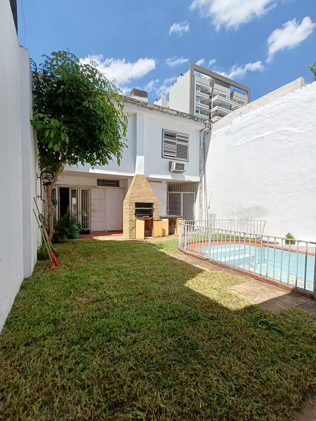 ALQUILO CASA EN BO. SAN ROQUE PARA VIVIENDA Y OFICINA. Ref #Q46FBA - infocasas.com.py