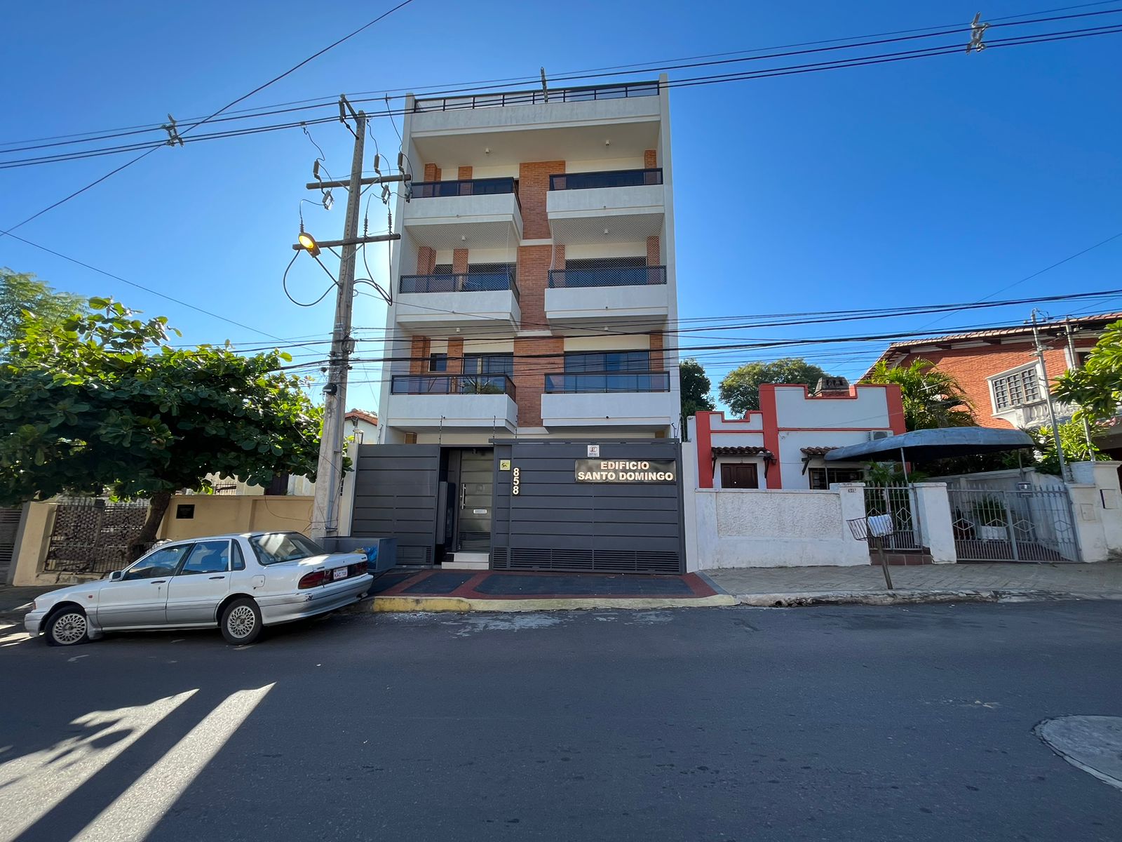ALQUILO EN BARRIO JARA DEPARTAMENTO. Ref #FF56C2 - infocasas.com.py