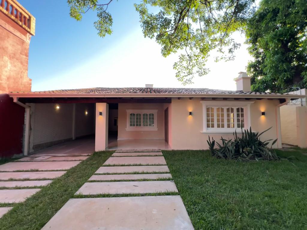 Alquilo amplia y hermosa Casa para uso Residencial o de oficina en Bo. Herrera . Ref #Z69753 ...