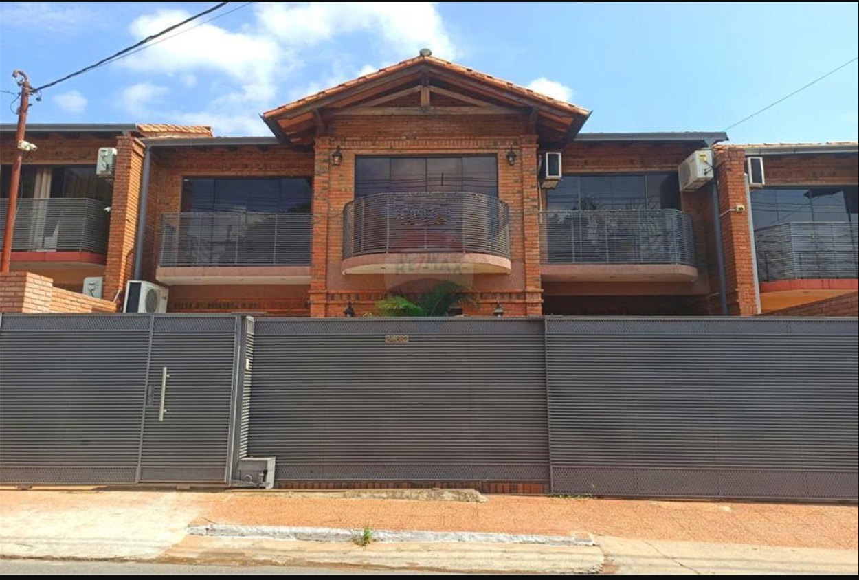 ALQUILO DUPLEX EN BUENA ZONA DE LAMBARE A CUADRAS EL SUPERMERCADO ARETE. Ref #WB2BC4 - infocasas ...