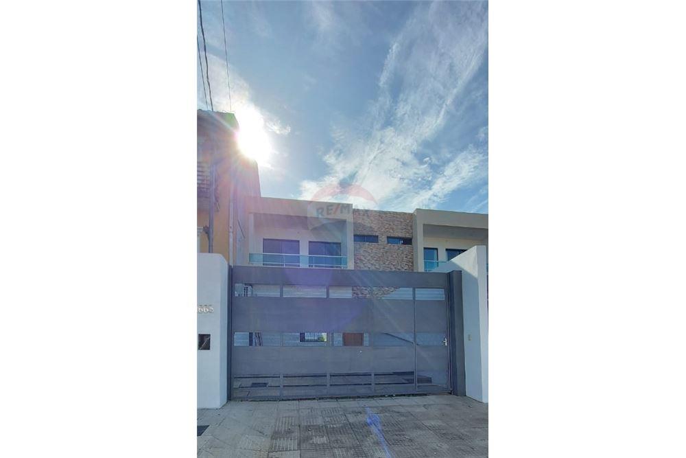 ALQUILO HERMOSO DÚPLEX CON PISCINA EN B° MBURUCUYA. Ref #C8B11A - infocasas.com.py