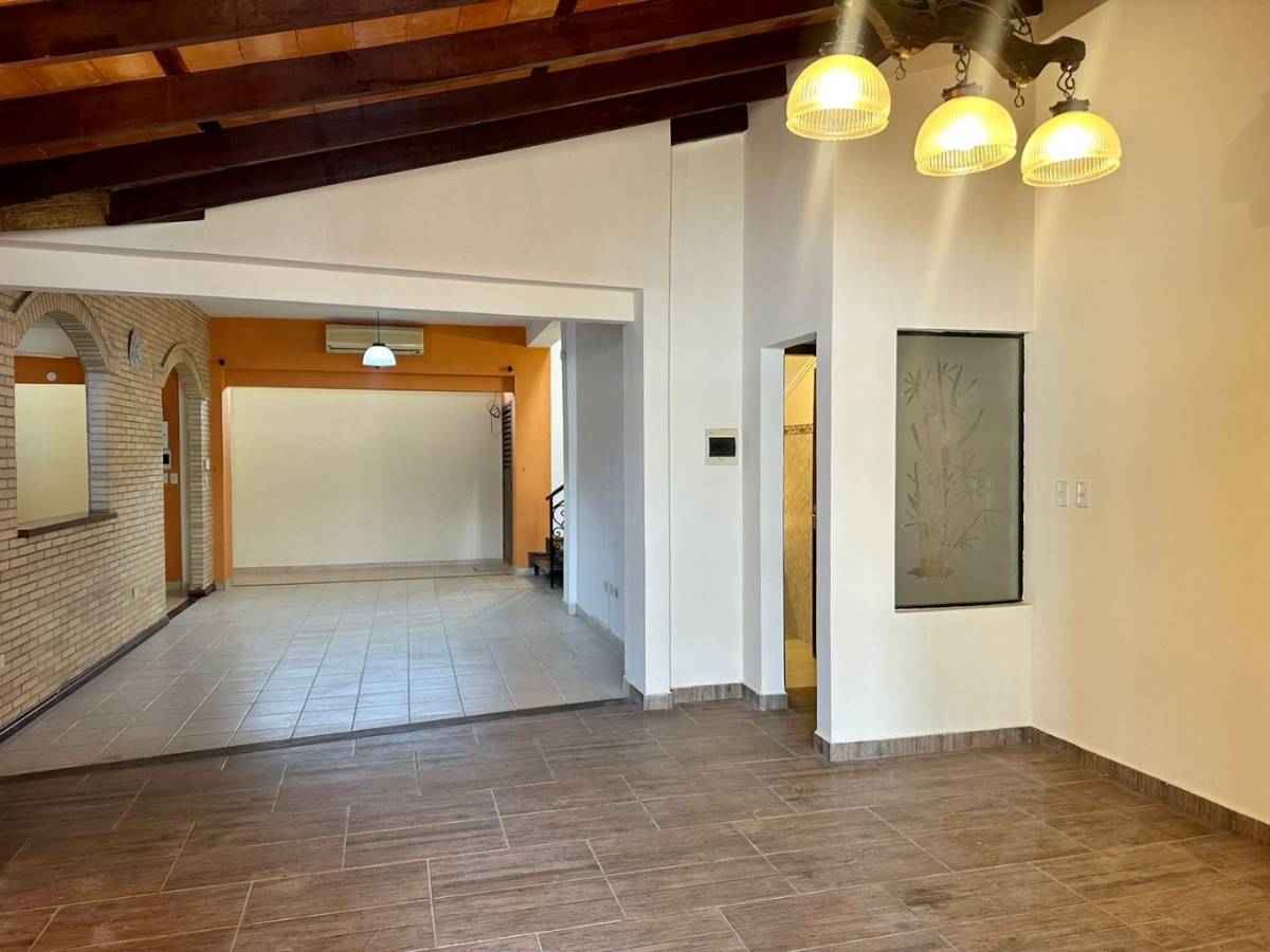 ALQUILO DÚPLEX EN BARRIO LAS MERCEDES. Ref #H6737C - infocasas.com.py