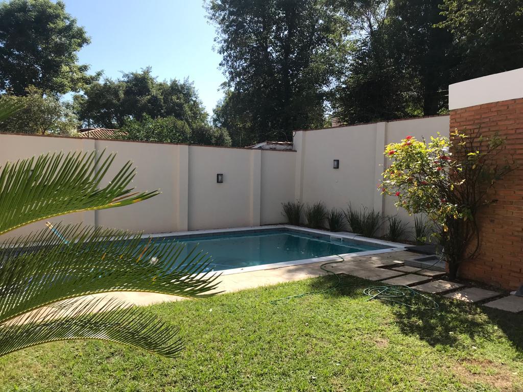 Alquilo hermosa casa en Barrio Mburucuya!!. Ref #Q18801 - infocasas.com.py