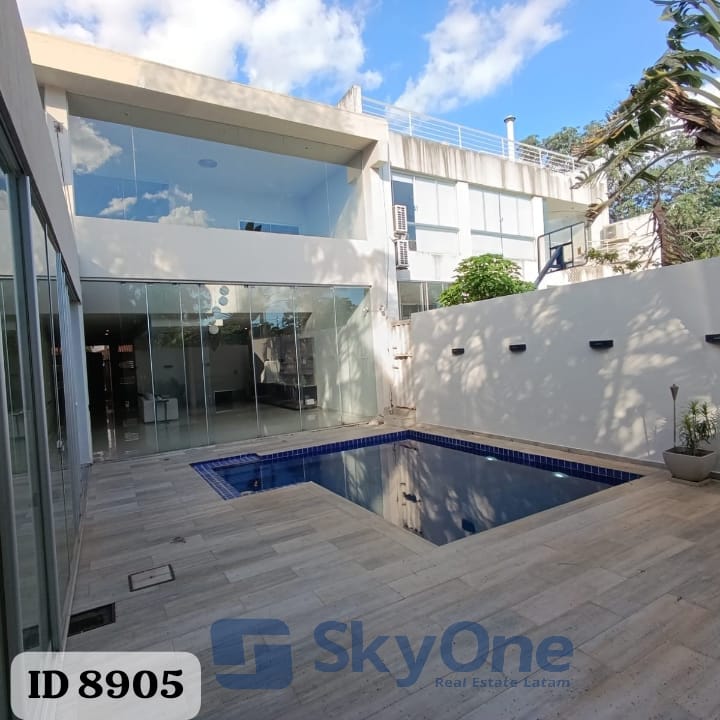 Alquilo Lujosa y Amplia Residencia . Ref #NE7F50 - infocasas.com.py