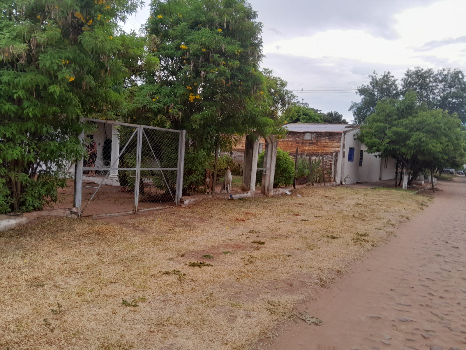 Chalet en San Lorenzo, zona Palacio de Justicia a cuadras de Víctor ...