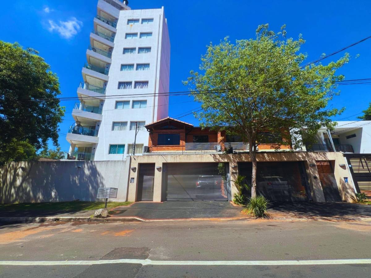 Alquilo hermoso duplex en Villa Aurelia. Ref #G2837C