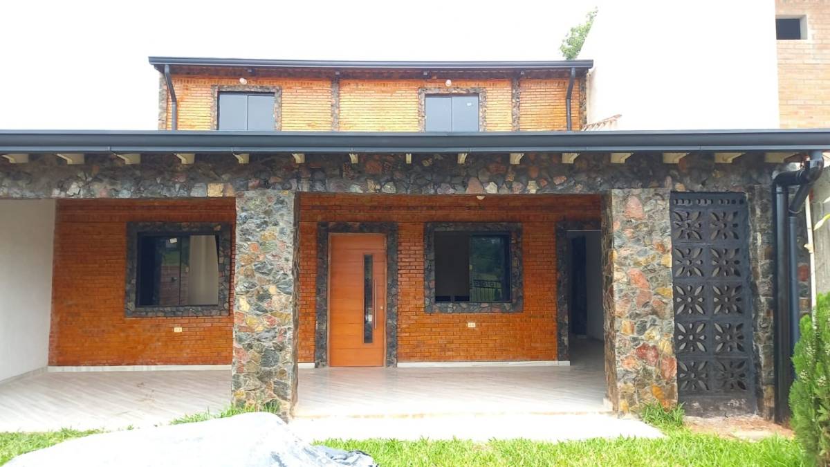 VENDO CASA EN MARIANO ROQUE ALONSO . Ref #R5B088 - infocasas.com.py