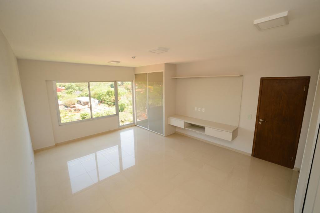 Alquilo amplio departamento de tres habitaciones . Ref #X8A7F2 - infocasas.com.py