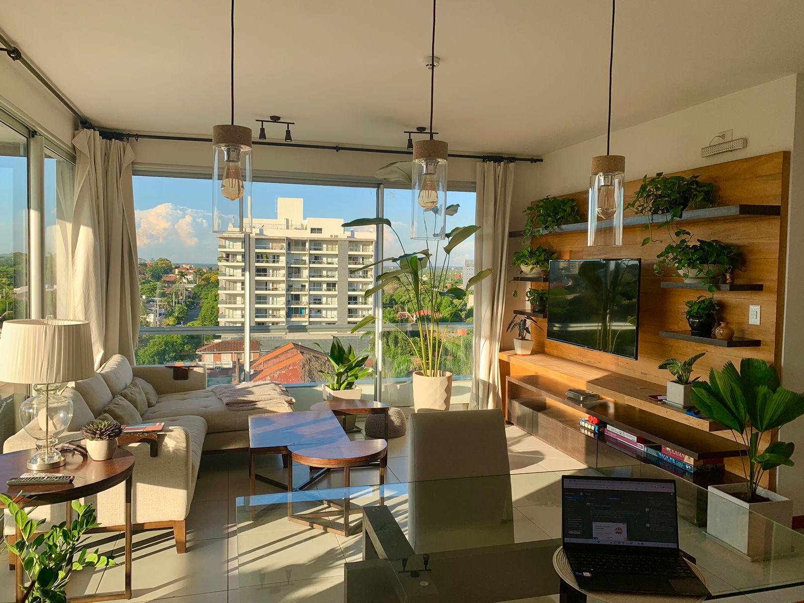 Alquilo Departamento Full amoblado dos dormit. Barrio Manorá. Ref #B4D997 - infocasas.com.py