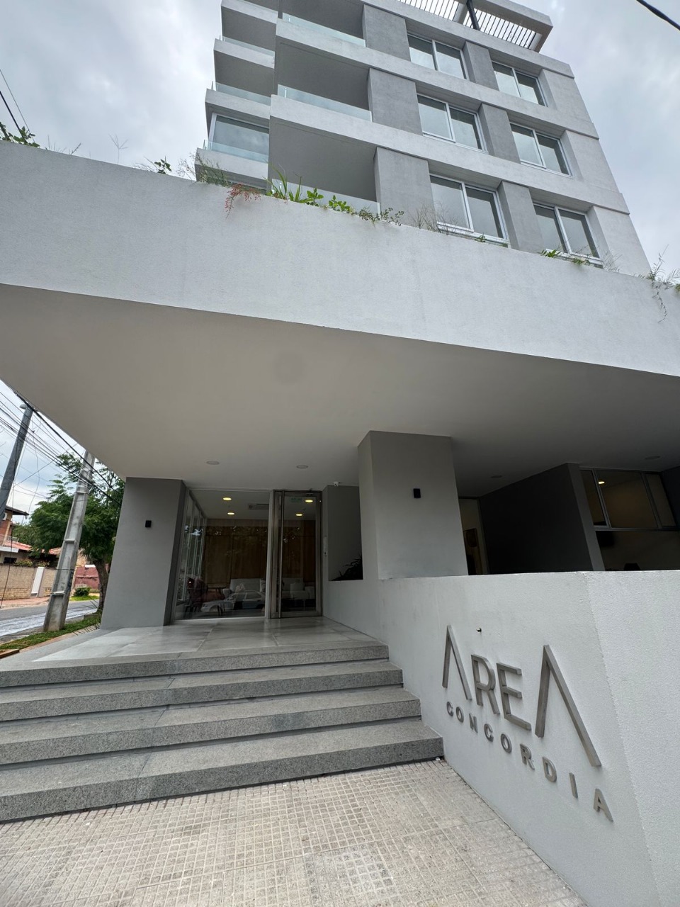 EN VENTA DEPTO EDIF. AREA CONCORDIA . Ref #AD88A5