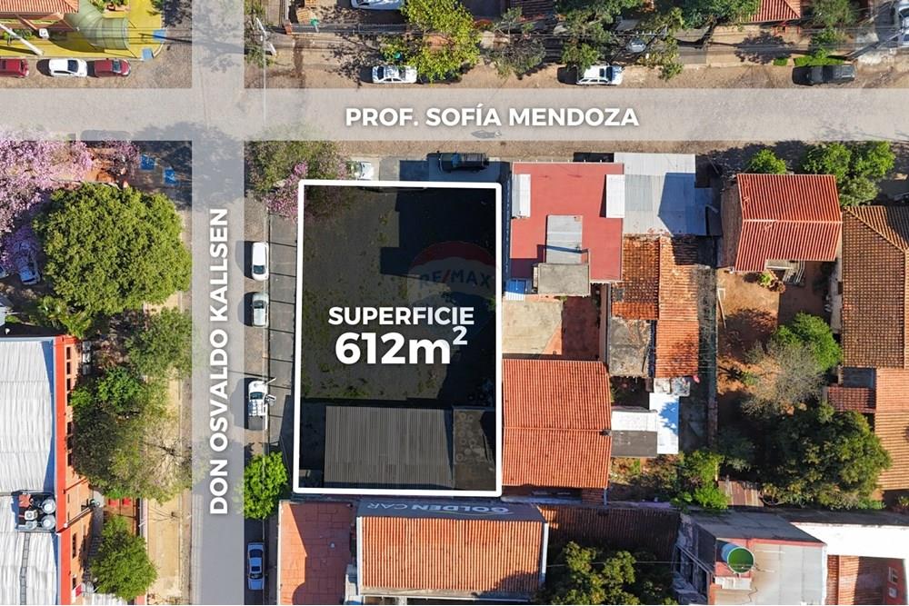EN VENTA AMPLIO TERRENO ZONA TERMINAL . Ref #QEDAB9