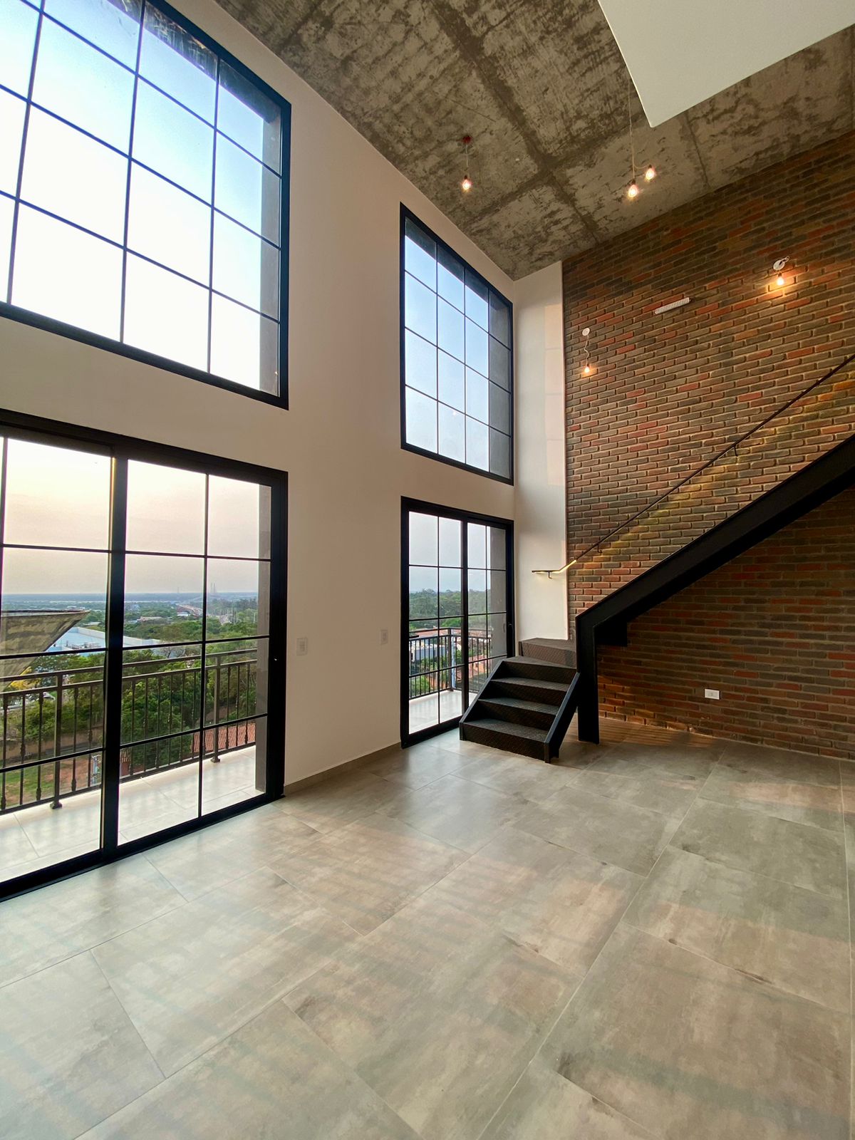 Alquilo Hermoso Dpto a Estrenar de 2 Habit en Suite de 2 Plantas. . Ref #VA0A13 - infocasas.com.py