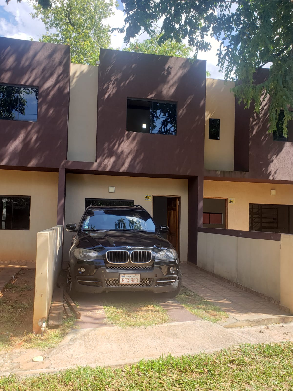 DUPLEX A ESTRENAR EN REDUCTO A 200 MTS DEL STOCK. Ref #I7A15D ...