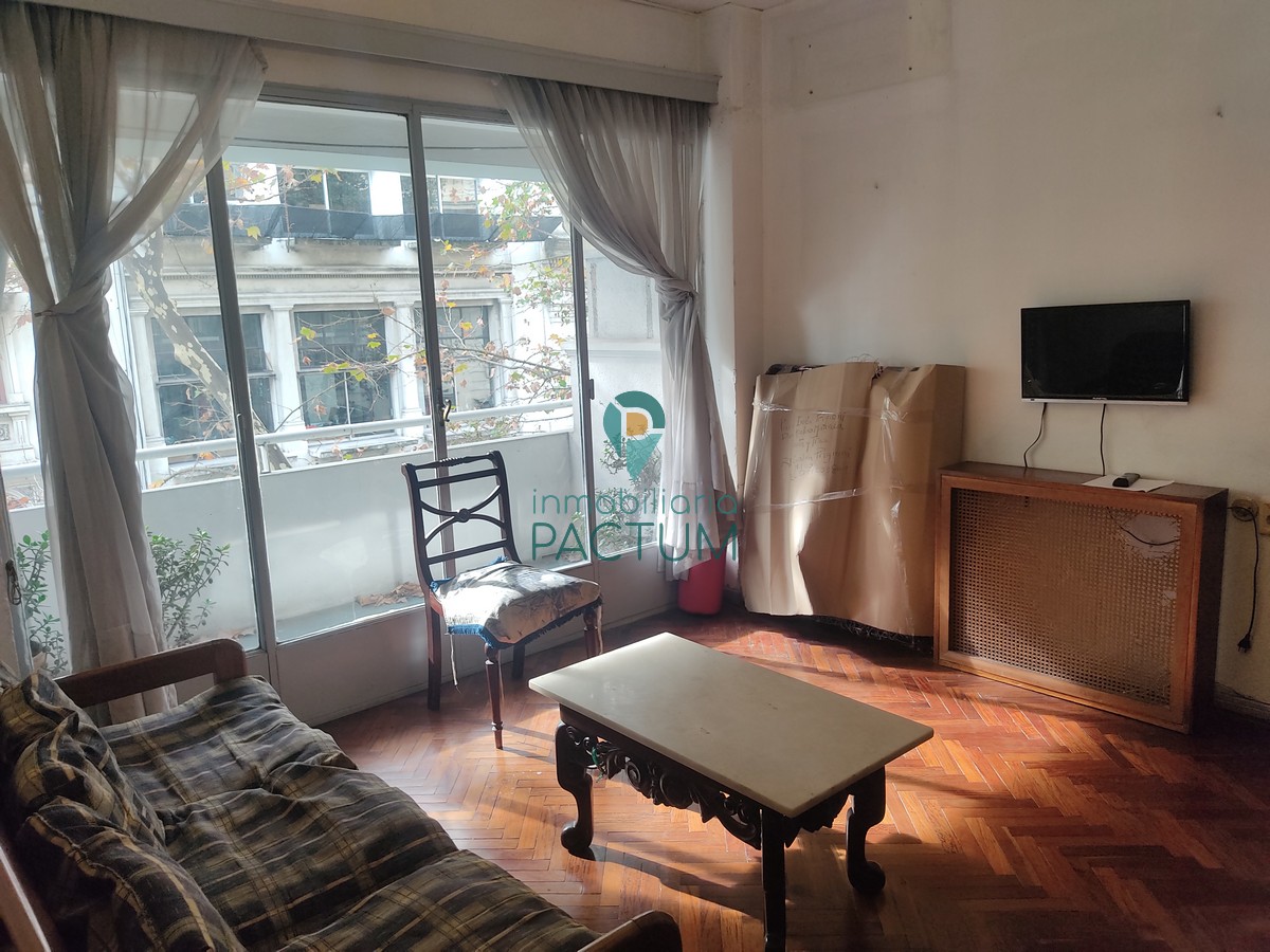 Venta Apartamento 2 Dormitorios Mas Servicio 2 Baños Y Balcón Al Frente, Centro. Ref #FCA4A4 ...