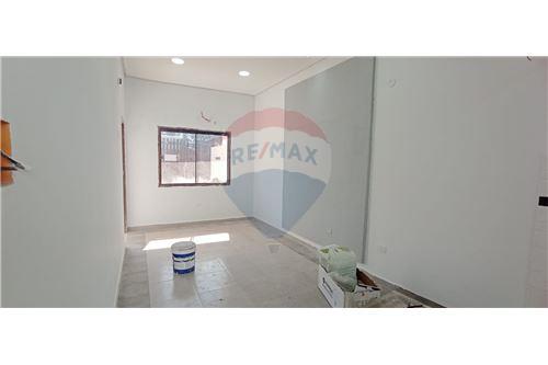 VENDO DUPLEX A ESTRENAR EN VILLA ELISA. Ref #ND5B23 - infocasas.com.py