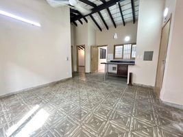 ¡ALQUILO HERMOSA CASA EN LAMBARÉ!. Ref #P15682