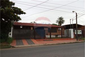 Vendo hermosa residencia en Zeballos Cue . Ref #N264AD - infocasas.com.py