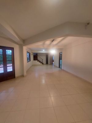 ALQUILO CASA C / PISINA EN PEQUEÑO CONDOMINIO EN BARRIO MCAL. ESTIGARRIBIA. Ref #T5D3CD ...