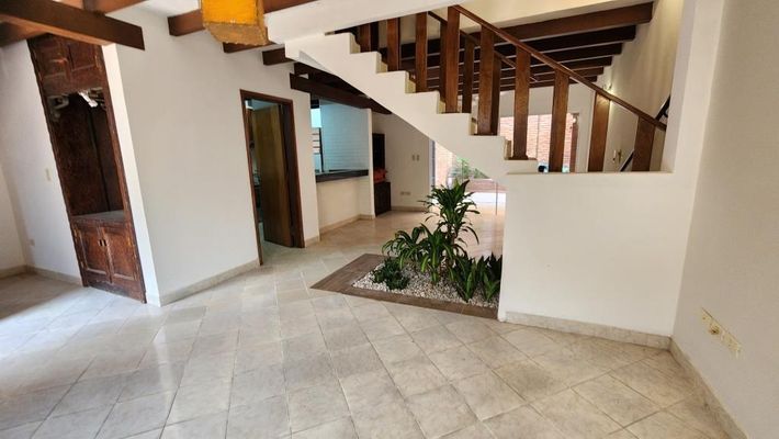 ALQUILO DUPLEX EN CONDOMINIO ZONA PRIMER PRESIDENTE. Ref #Z52F8D - infocasas.com.py