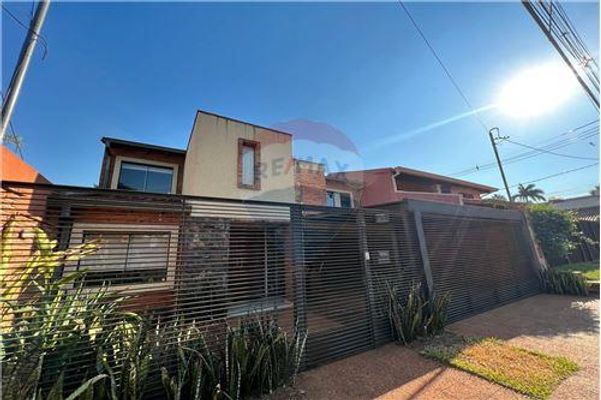 ALQUILO CASA EN VILLA AURELIA. Ref #B886AC - infocasas.com.py