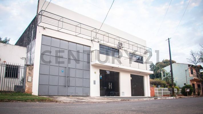 Alquilo Tinglado Con Salon Comercial Adelante Y Oficinas.. Ref #IC8D52 - infocasas.com.py