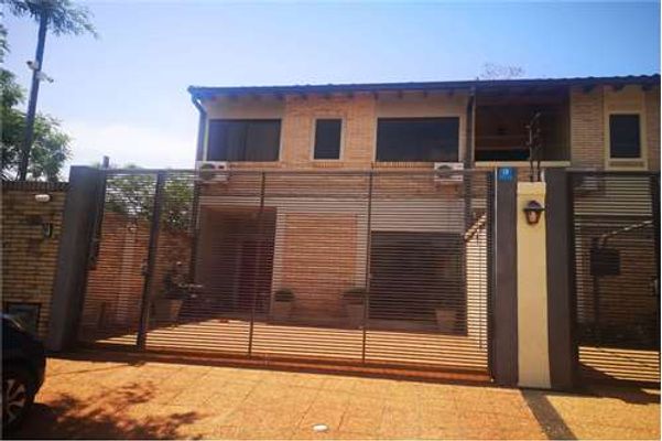 ALQUILO DUPLEX LUQUE ZONA CONMEBOL. Ref #L05ED7 - infocasas.com.py