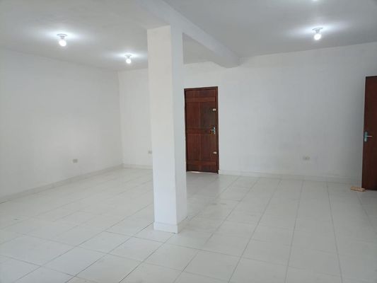 LOCAL COMERCIAL SOBRE AVD. FACUNDO MACHAIN. Ref #KA70E3