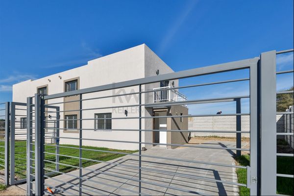 Venta casa 3 dormitorios 2 baños Lagomar N a ESTRENAR. Ref #L616ED - infocasas.com.uy