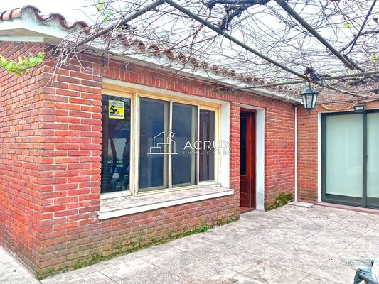 Casa en el centro de Maldonado, con piscina. 2 dormitorios.. Ref #N7695C - infocasas.com.uy