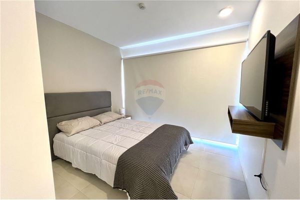 Alquilo Hermoso Dpto Full amoblado en The Tower 3 dormitorios !!. Ref #ICE67D - infocasas.com.py