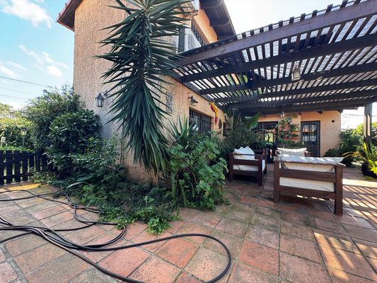 Venta Lagomar 3 dorm piscina fondo y barbacoa 500 mts Mar. Ref #IED3A4