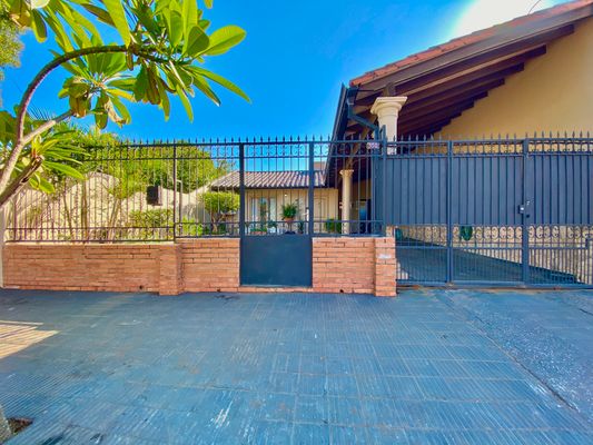 VENDO CASA EN EL BARRIO SAN PABLO. Ref #W42573 - infocasas.com.py