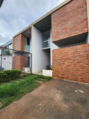 Hermoso Duplex - MBURUCUYA . Ref #T18A2A - infocasas.com.py