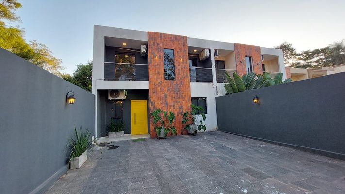 ALQUILO DÚPLEX CON PISCINA EN LAMBARÉ ZONA SEK. Ref #Y82B0B - infocasas.com.py