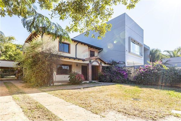 AMPLIA CASA EN VENTA EN Bº VILLA AURELIA. Ref #CC88EF - infocasas.com.py