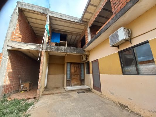 CASA EN VENTA EN ZONA NORTE - AV- BANZER 5TO Y 6TO ANILLO. Ref #GE0510 - infocasas.com.bo