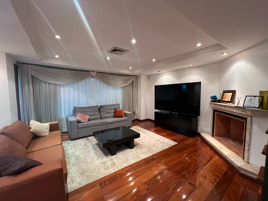 Casa en Condominio barrio Mcal Estigarribia. Ref #QE47A6