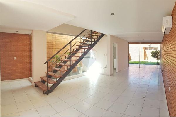 Alquilo hermoso Dúplex en Fernando Norte!!!!. Ref #AF917E - infocasas.com.py