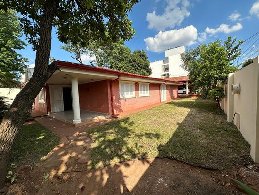 ALQUILO CASA PARA VIVIENDA/OFICINA. Ref #N3A52B - infocasas.com.py